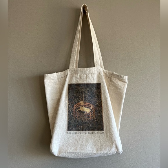 The Metropolitan Museum of Art | Bags | Vintage The Unicorn In ...